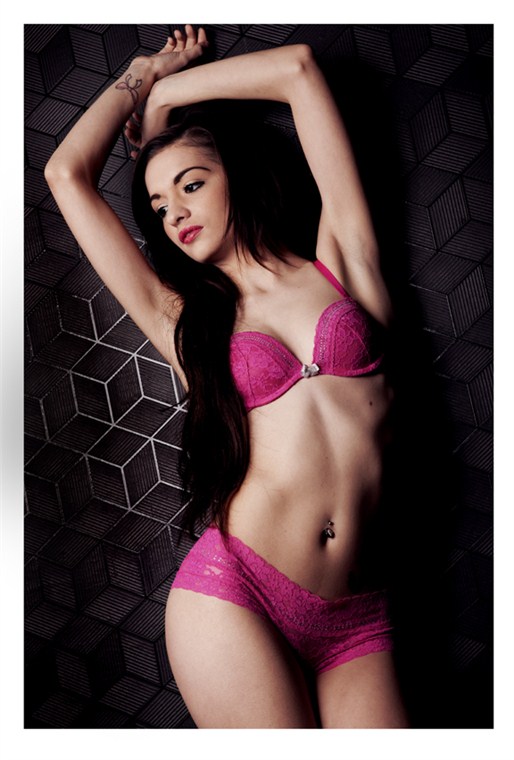 Marie Model | Minted Models