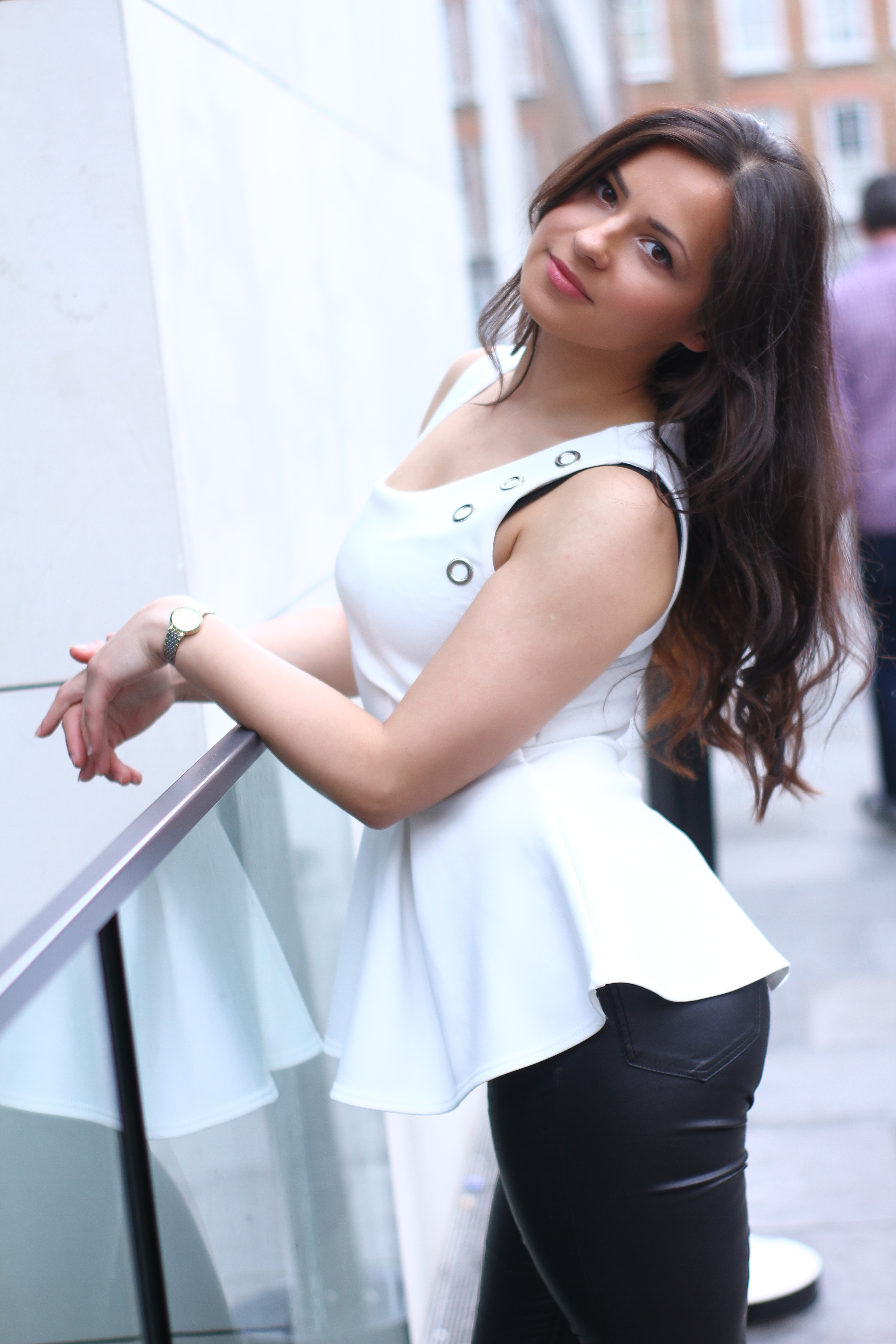 Vika Minted Models